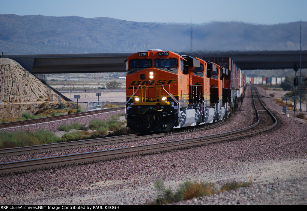 Three Very, Very Brand New ES44C4's Just out of GE Erie, PA Lead the Z CHI-LAC as they go under ...